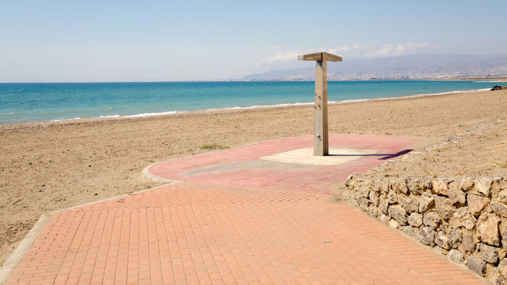 Playa de Retamar- Playa de Almería con vistas a Cabo de Gata